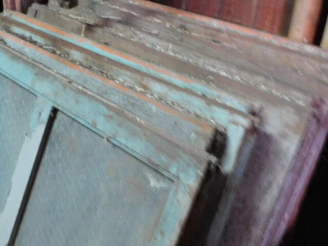 Antique Metal Window Locks - HiCollectors